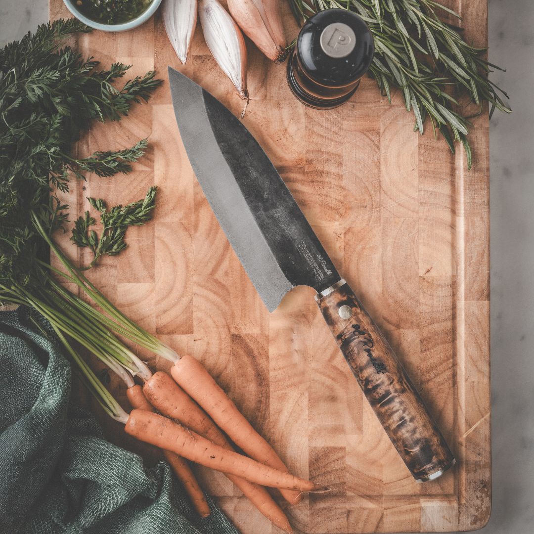 Roselli – handmade Finnish knives and axes since 1976.