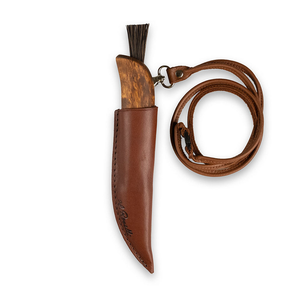 Roselli – handmade Finnish knives and axes since 1976.