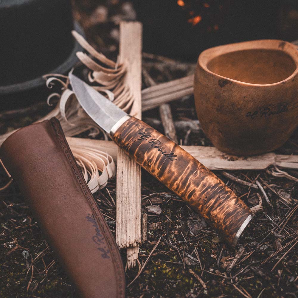 Compact Hunting Knife | Ultra High Carbon Steel | Roselli Finland